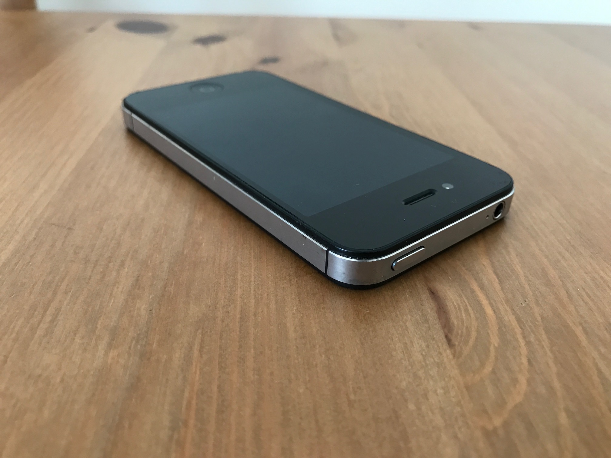 Garaj Satışı: iPhone, iPad, Mac, Watch, TV ve daha bir çok aksesuar ...